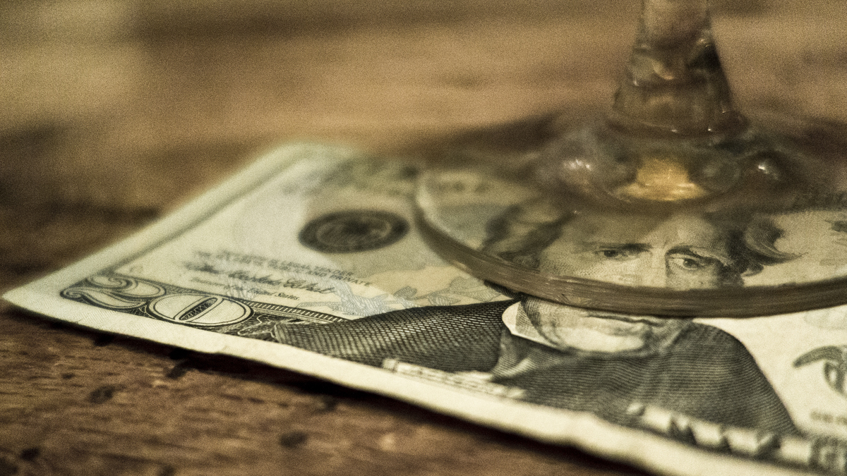 Tipping in the US: your essential guide | High Life Magazine